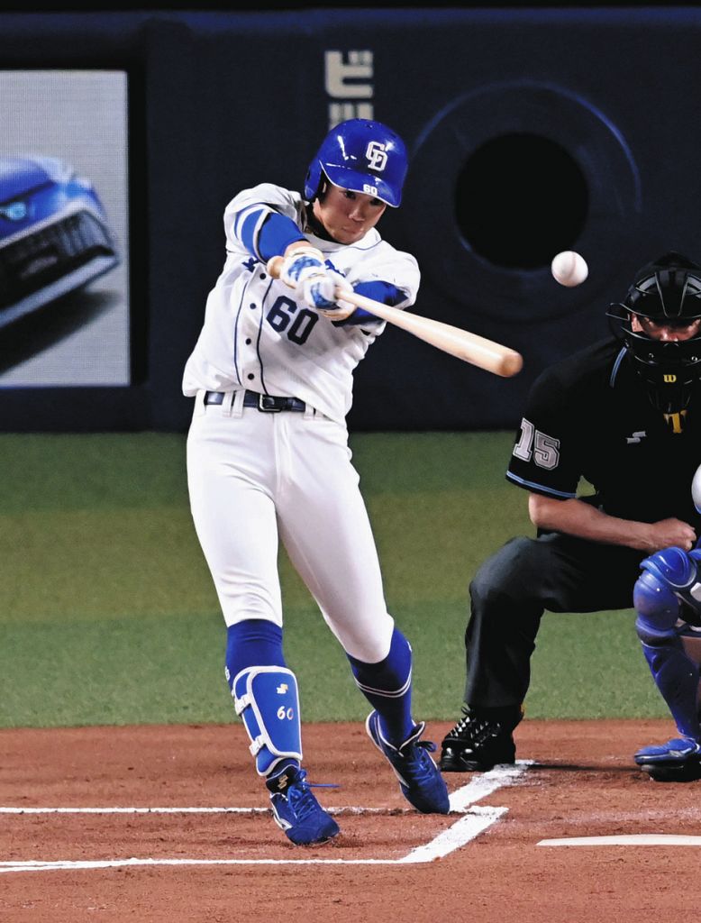 岡林勇希選手 セ・リーグ最多161安打全写真